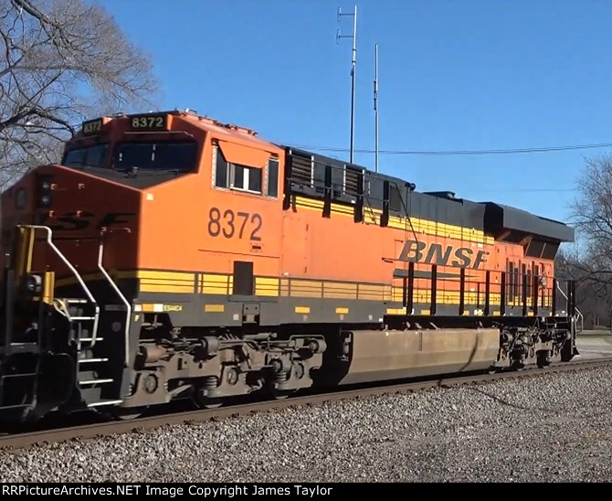 BNSF 8372